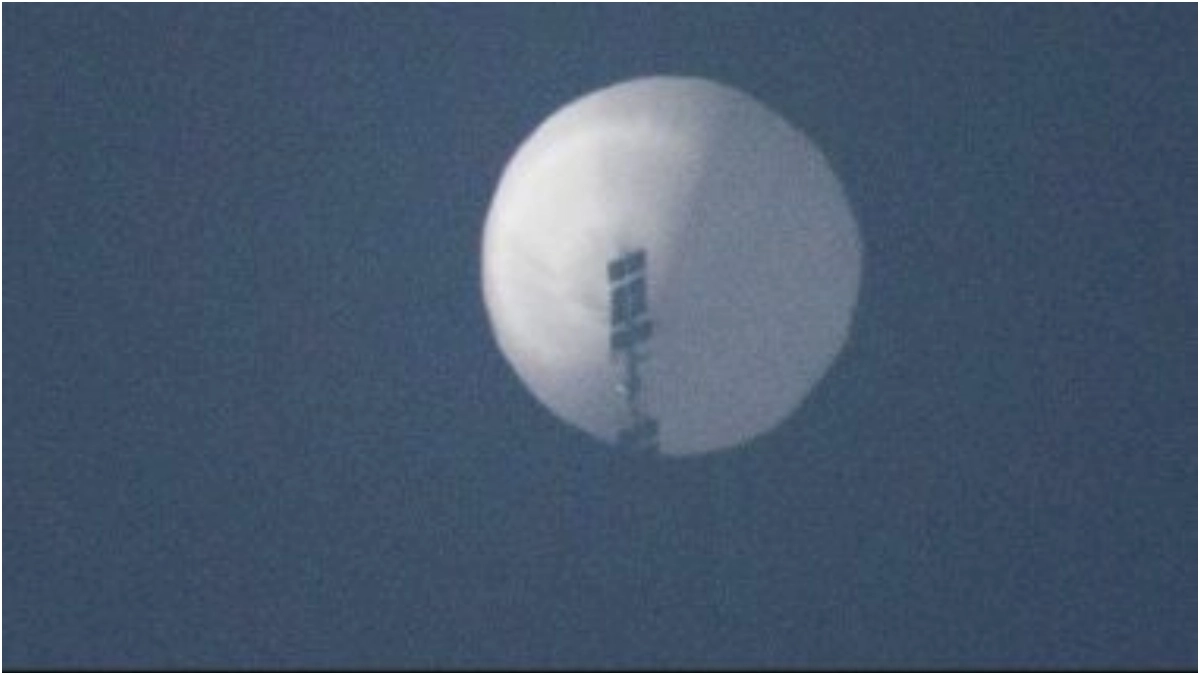 'Mystery' Balloon in US: अमेरिका में फिर दिखा 'मिस्ट्री' बैलून, सेना की ...