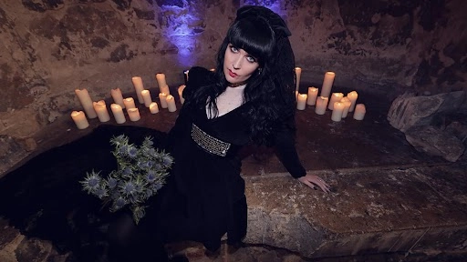 Woman Married Ghost: भूत से शादी करने वाली महिला अब चाहती है छुटकारा ...